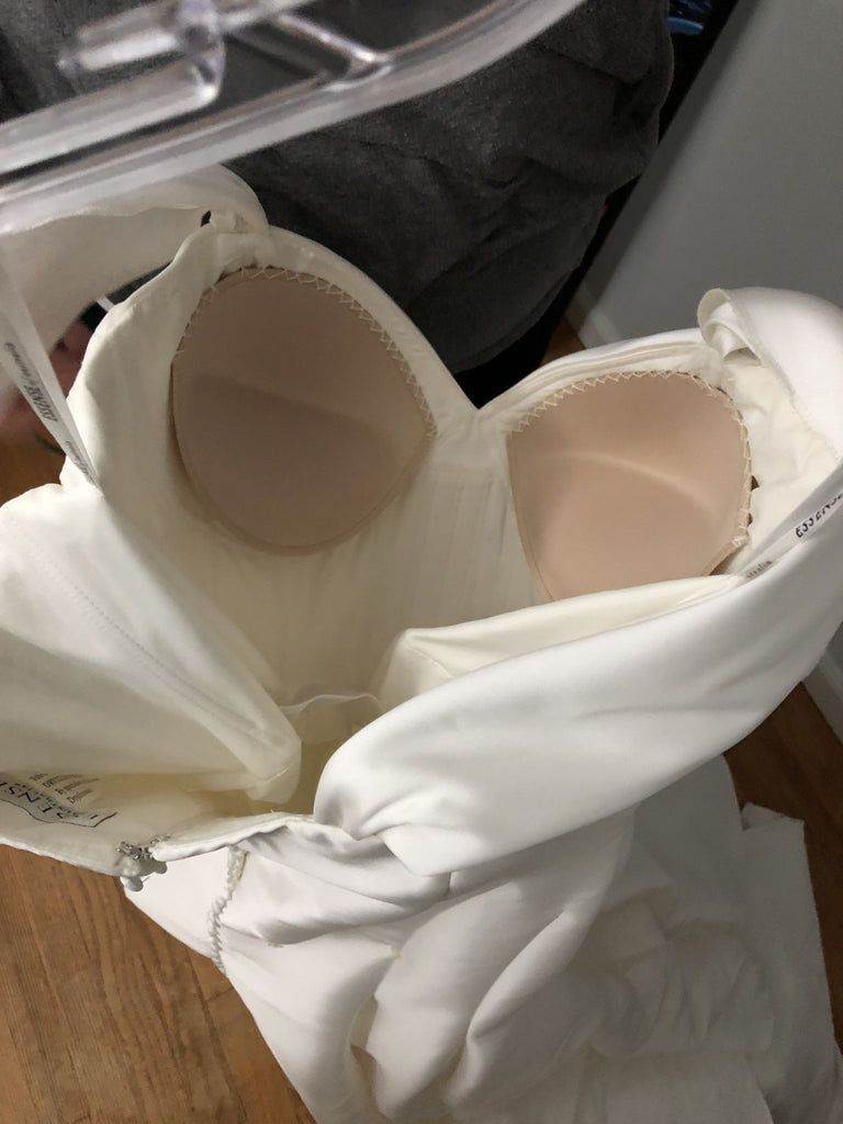 Essense of Australia D2216 – Nearly Newlywed