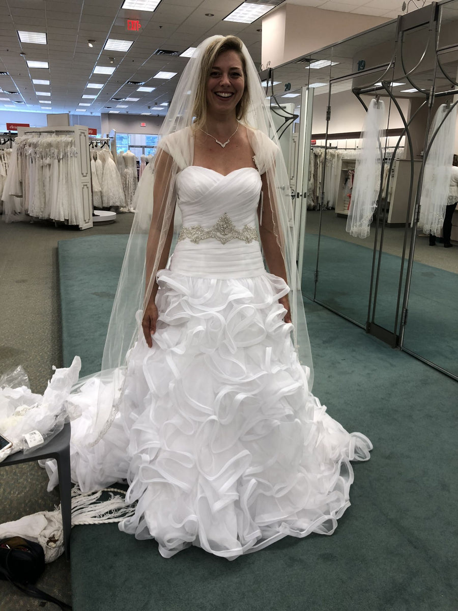 Galina Swg492 – PreOwnedWeddingDresses