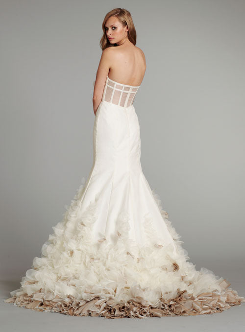 Hayley Paige Babs – Nearly Newlywed