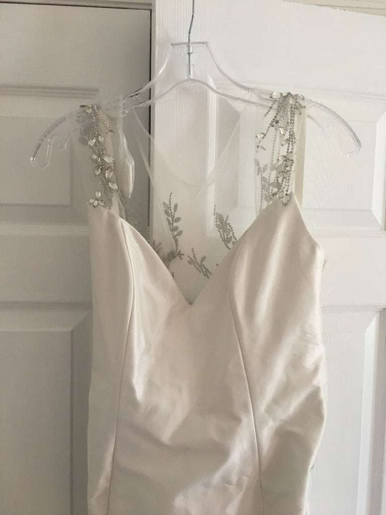 Isabelle Armstrong Helena – PreOwnedWeddingDresses