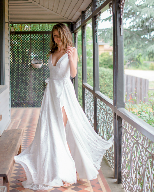 Karen Willis Holmes Nadia – Nearly Newlywed