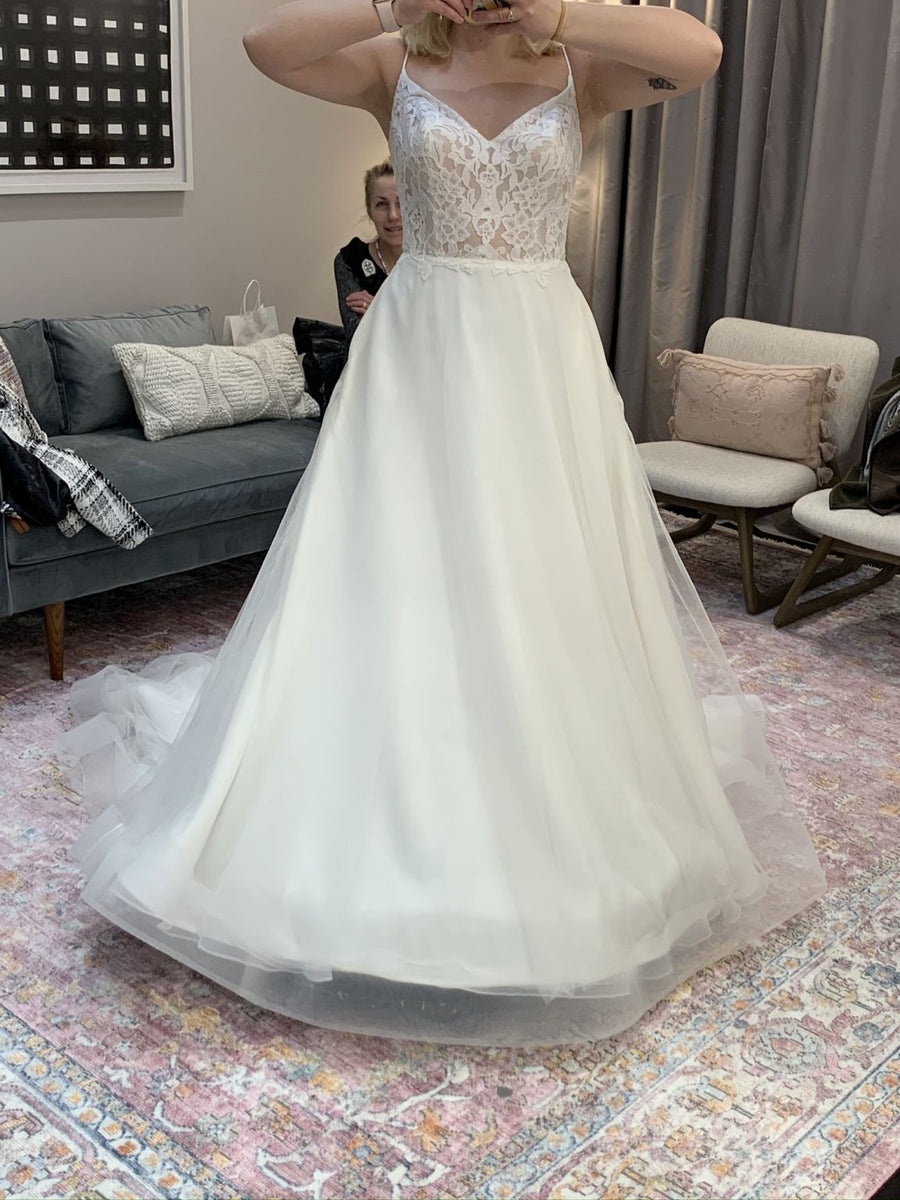 Kelly Faetanini Nicolette – Nearly Newlywed