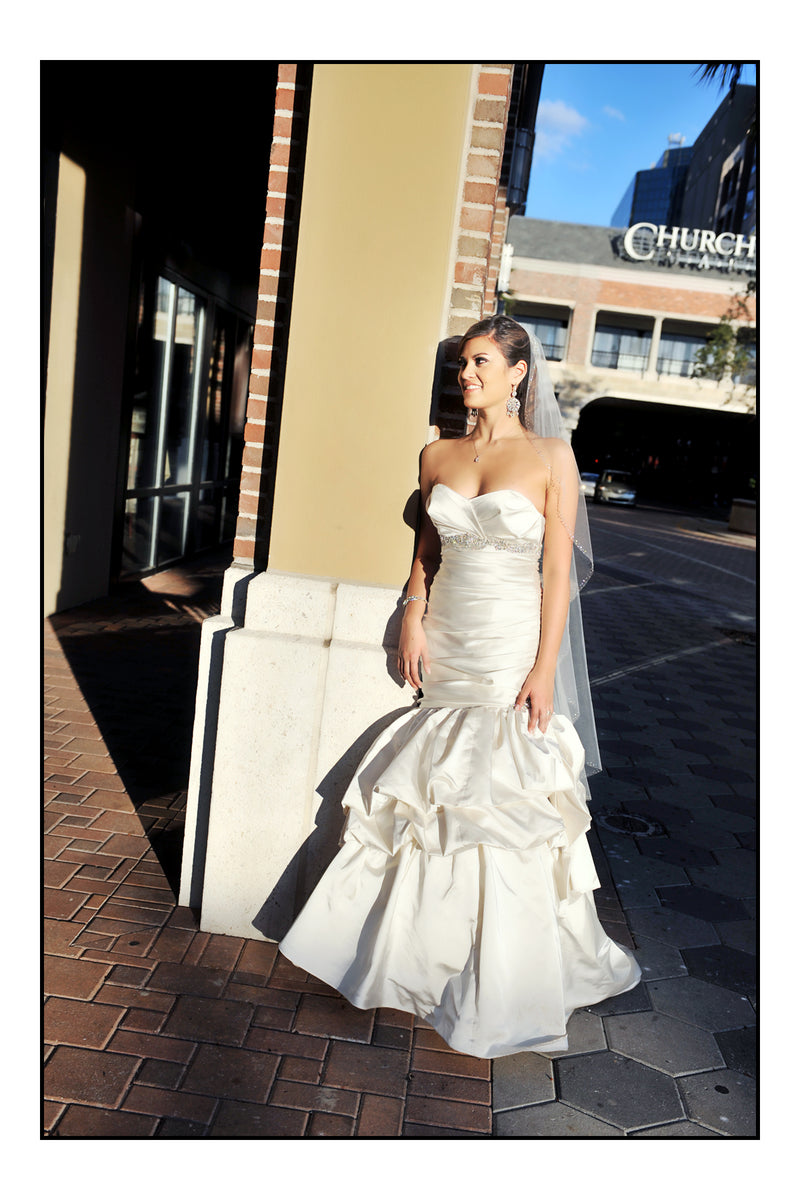 Kenneth Pool Romantic – Nearly Newlywed