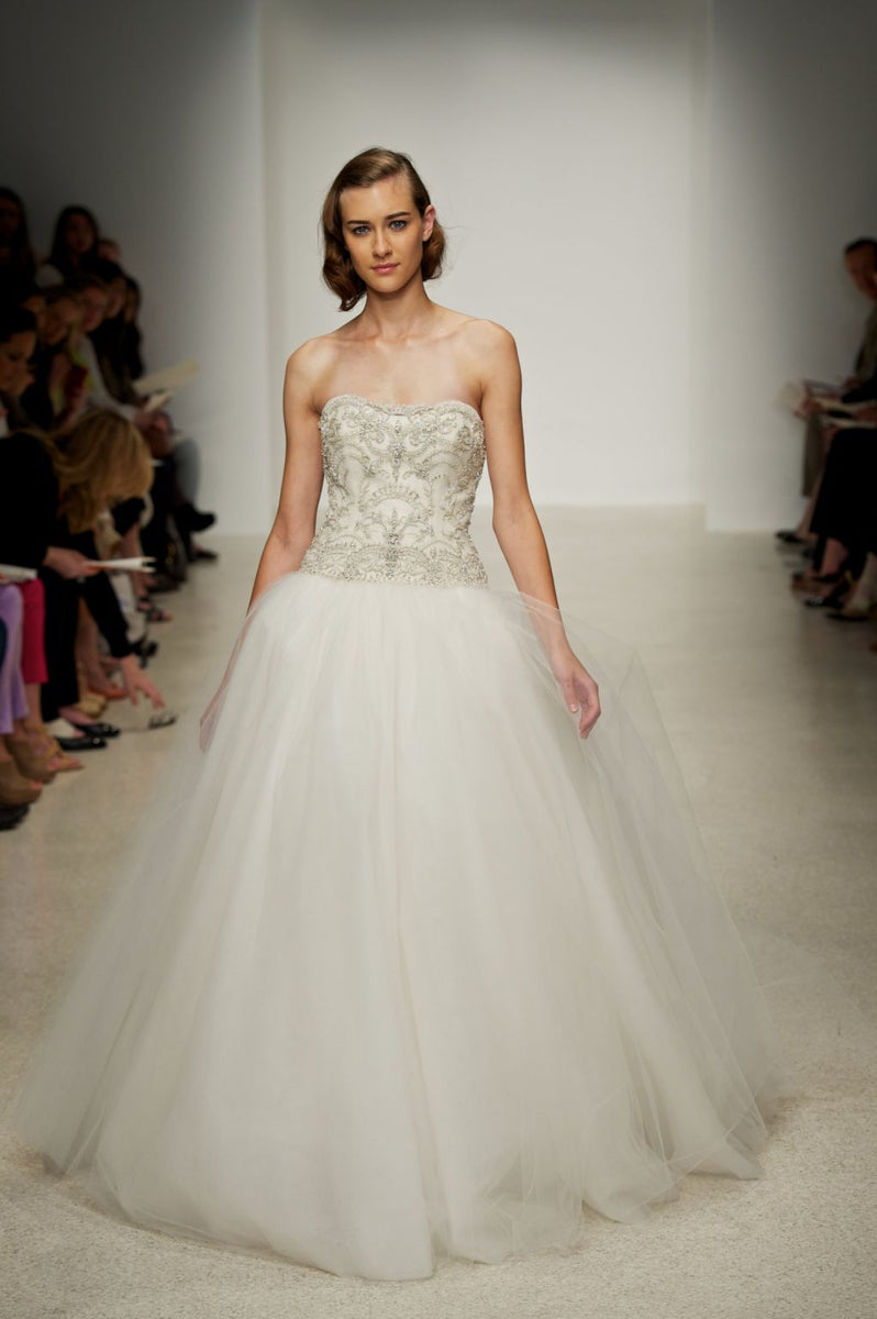 Kenneth Pool venice – Nearly Newlywed