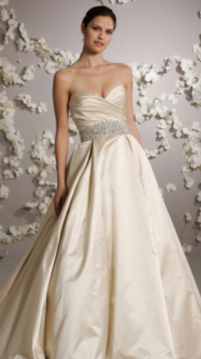 Lazaro 3018 – Nearly Newlywed