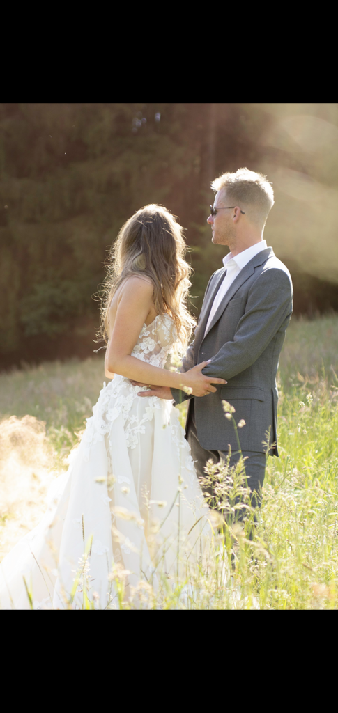 Liz Martinez Colette – PreOwnedWeddingDresses