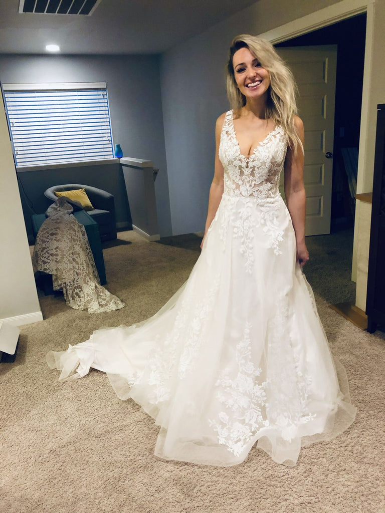 Louvienne Elena – PreOwnedWeddingDresses