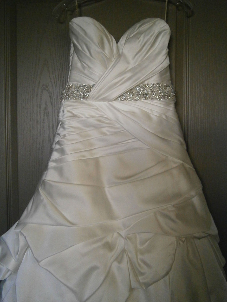 Maggie Sottero Calista – Nearly Newlywed