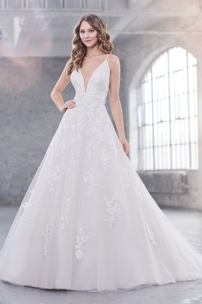 Martin Thornburg Janice 219215 NEW – Nearly Newlywed