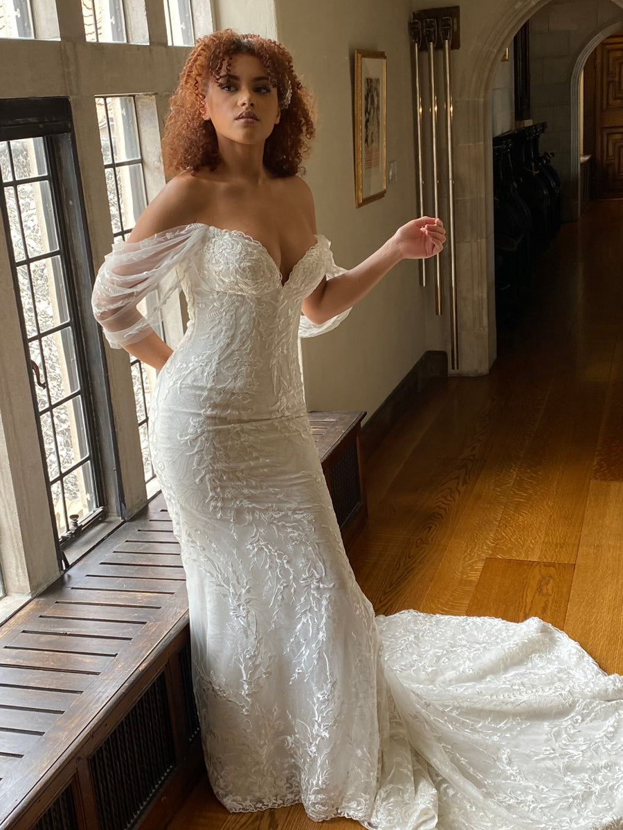 Matthew Christopher Salma – PreOwnedWeddingDresses