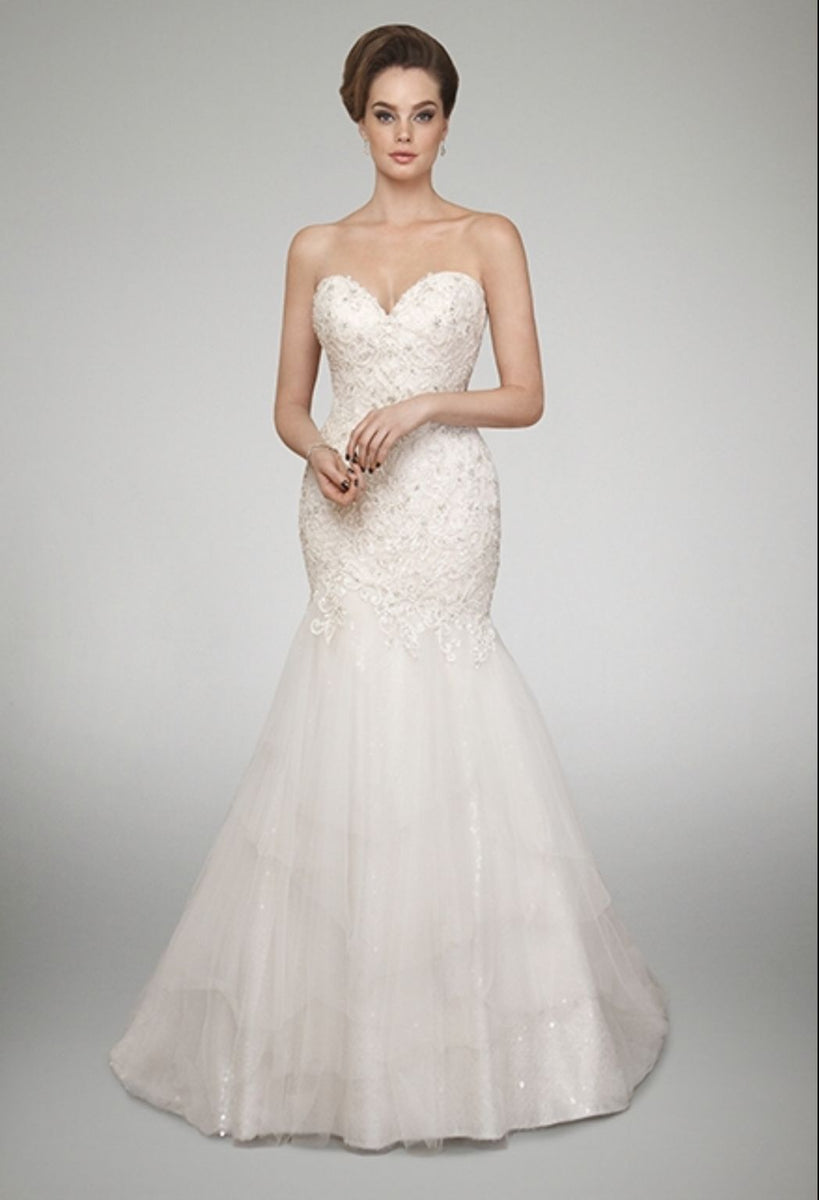 Matthew Christopher Molly – Nearly Newlywed