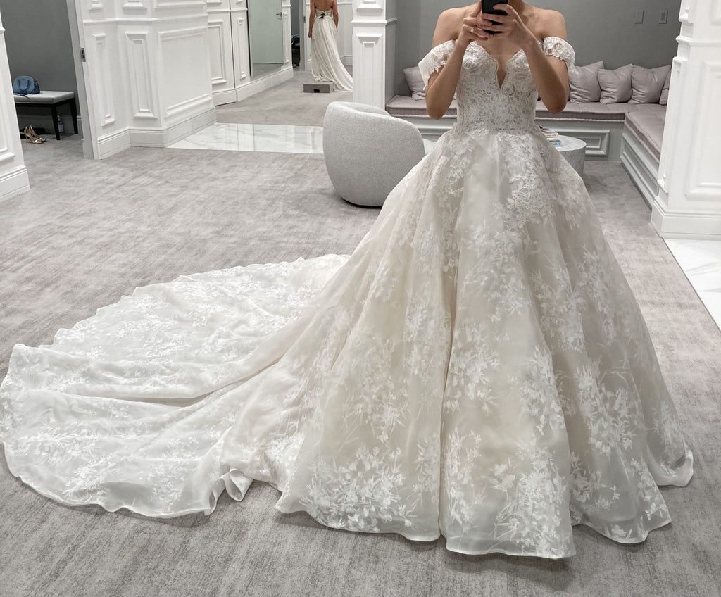 Monique Lhuillier Josephine – Nearly Newlywed