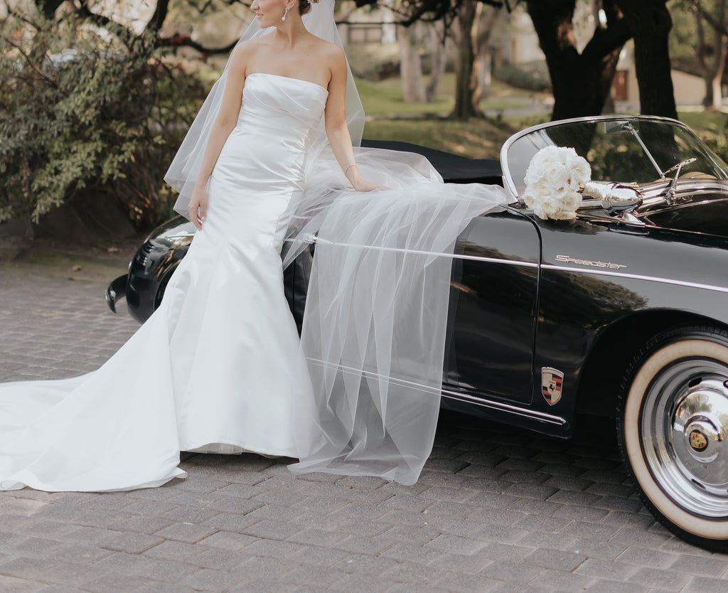 Monique Lhuillier Brand Bliss by Monique Lhuillier / Model Bow ...