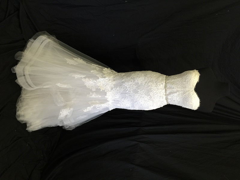 Monique Lhuillier Sonnet – PreOwnedWeddingDresses