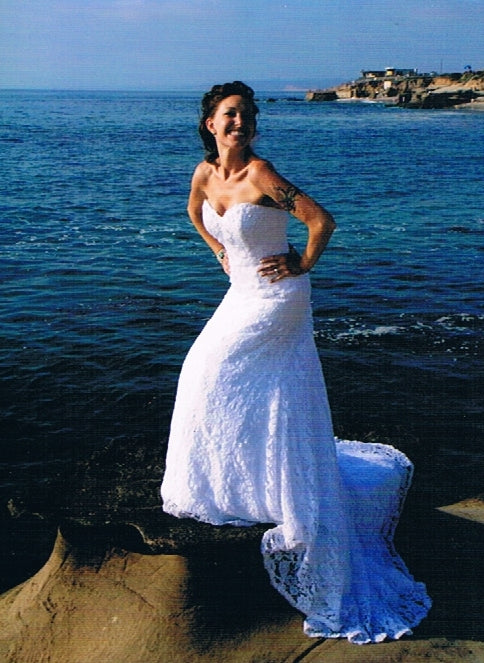 Monique Luo Monique Luo CRL538 Size 4 – Nearly Newlywed