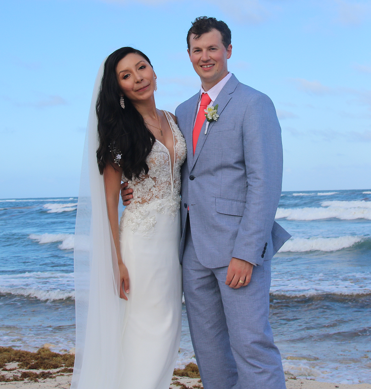 Mori Lee #6870 Malin Wedding Dress – Nearly Newlywed