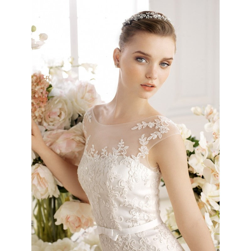 Other Avenue diagonal Palmere – Nearly Newlywed