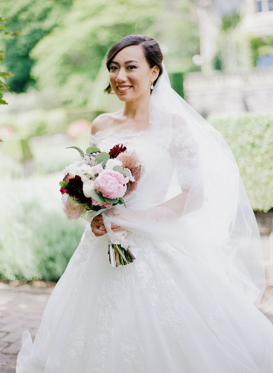 Pronovias Best – Nearly Newlywed