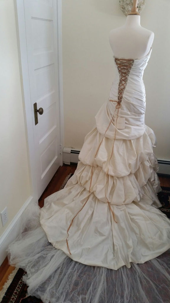 Pronovias Megan – Nearly Newlywed