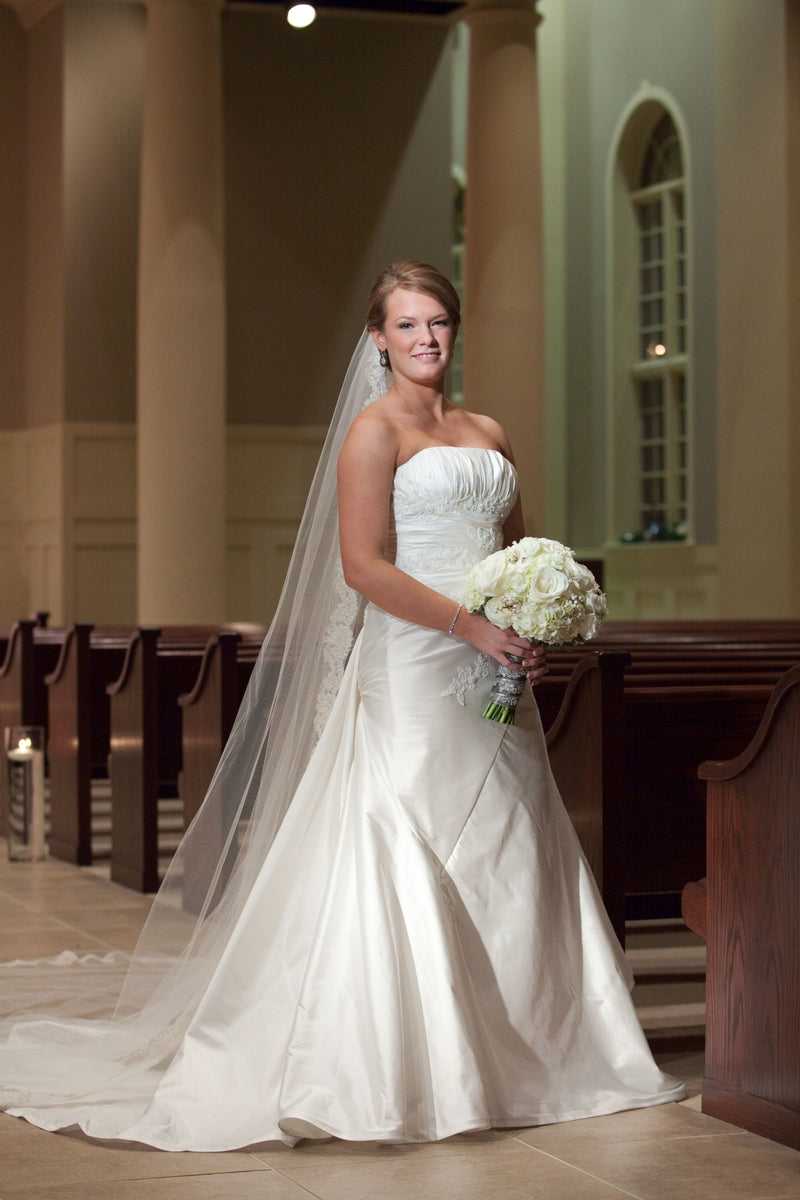 Pronovias Daifa – Nearly Newlywed