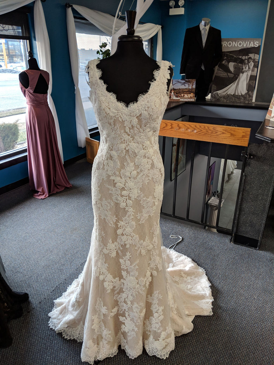 Pronovias Orma – Nearly Newlywed