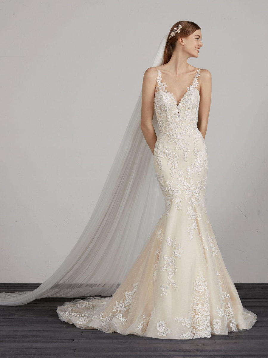 Pronovias Mayte – Nearly Newlywed