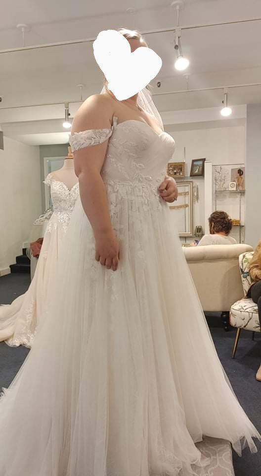 Rebecca Ingram Flora – Nearly Newlywed