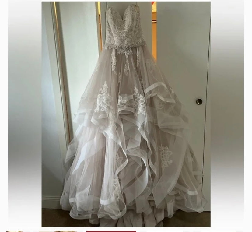 Stella York 6432 Ballgown Wedding Dress – Nearly Newlywed