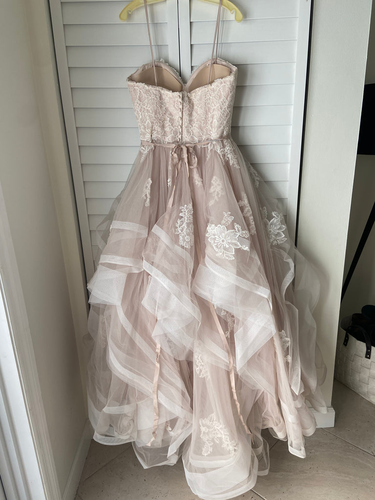 Stella York 6432 Ballgown Wedding Dress – Nearly Newlywed