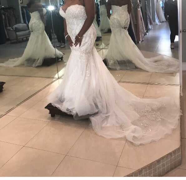 Stella York Breathtaking Mermaid/Sweetheart neckline – Nearly Newlywed