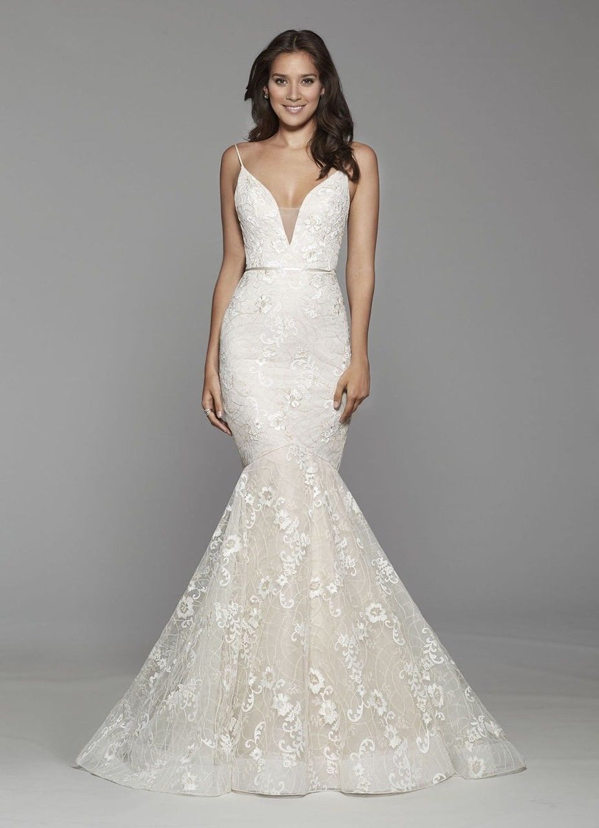 Tara Keely – PreOwnedWeddingDresses