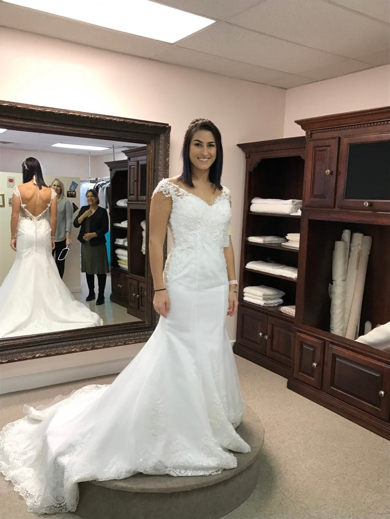 Val Stefani D8123 – Nearly Newlywed