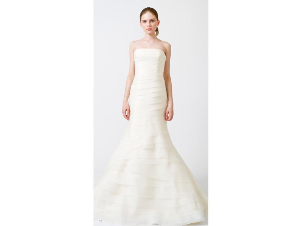 Vera Wang Callalily / 36073 – PreOwnedWeddingDresses