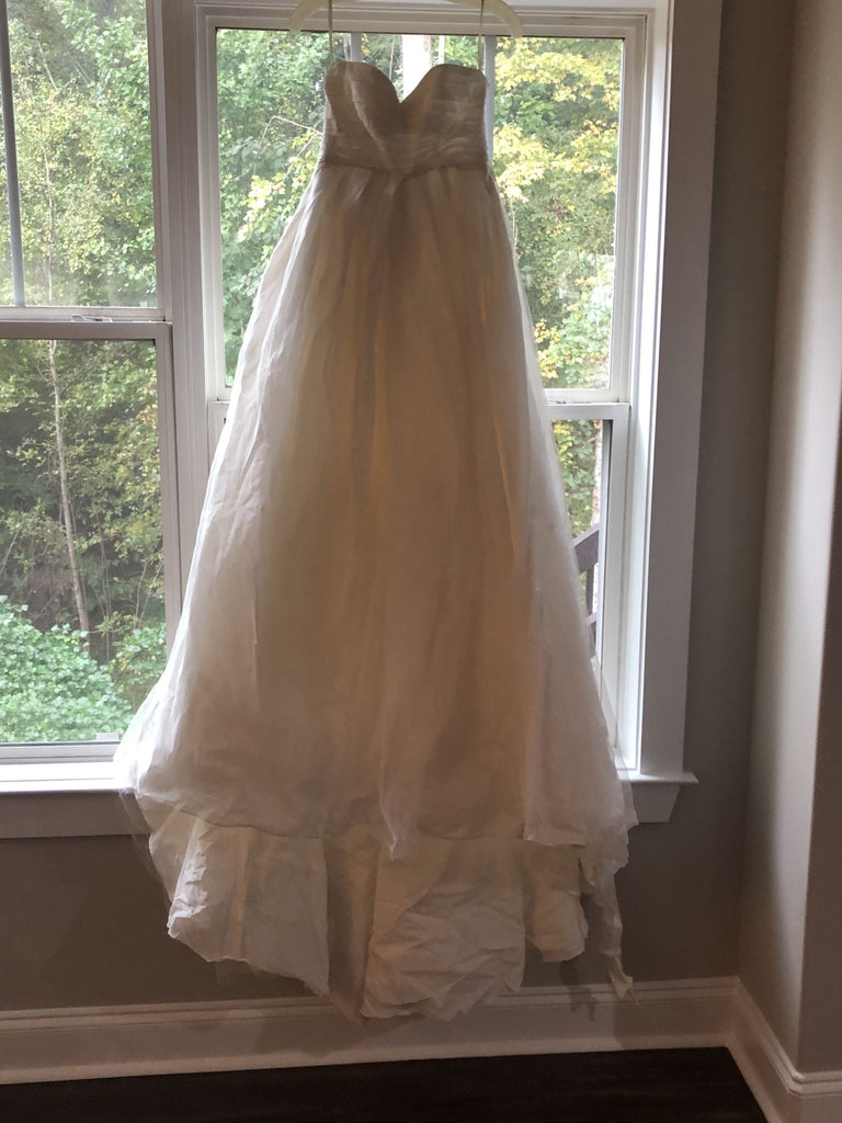 Vera Wang VW351071 Ivory – Nearly Newlywed