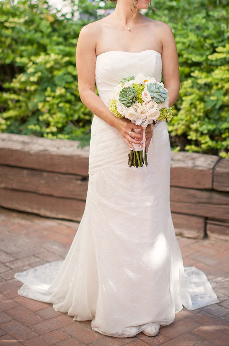 Vera Wang White 351044 – PreOwnedWeddingDresses