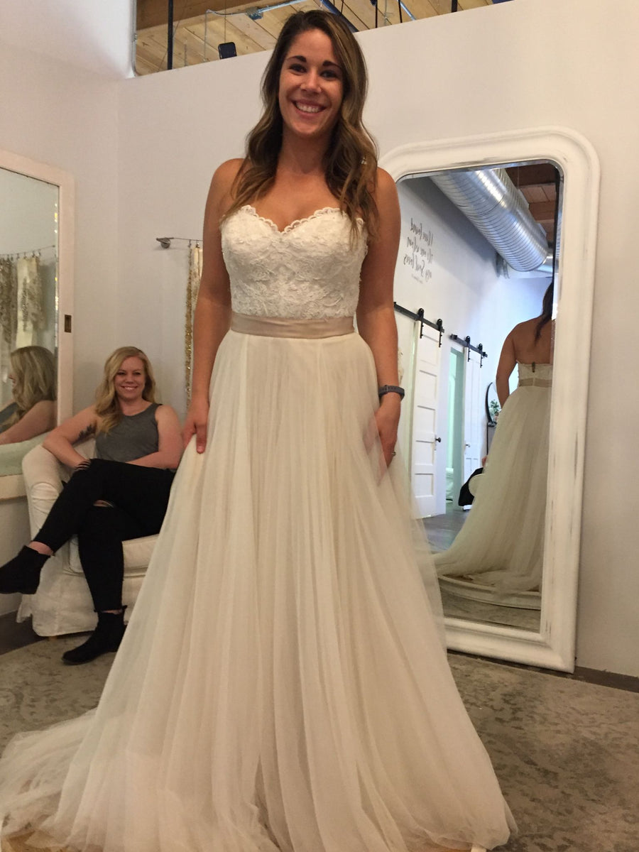 Wtoo 13704 – Nearly Newlywed