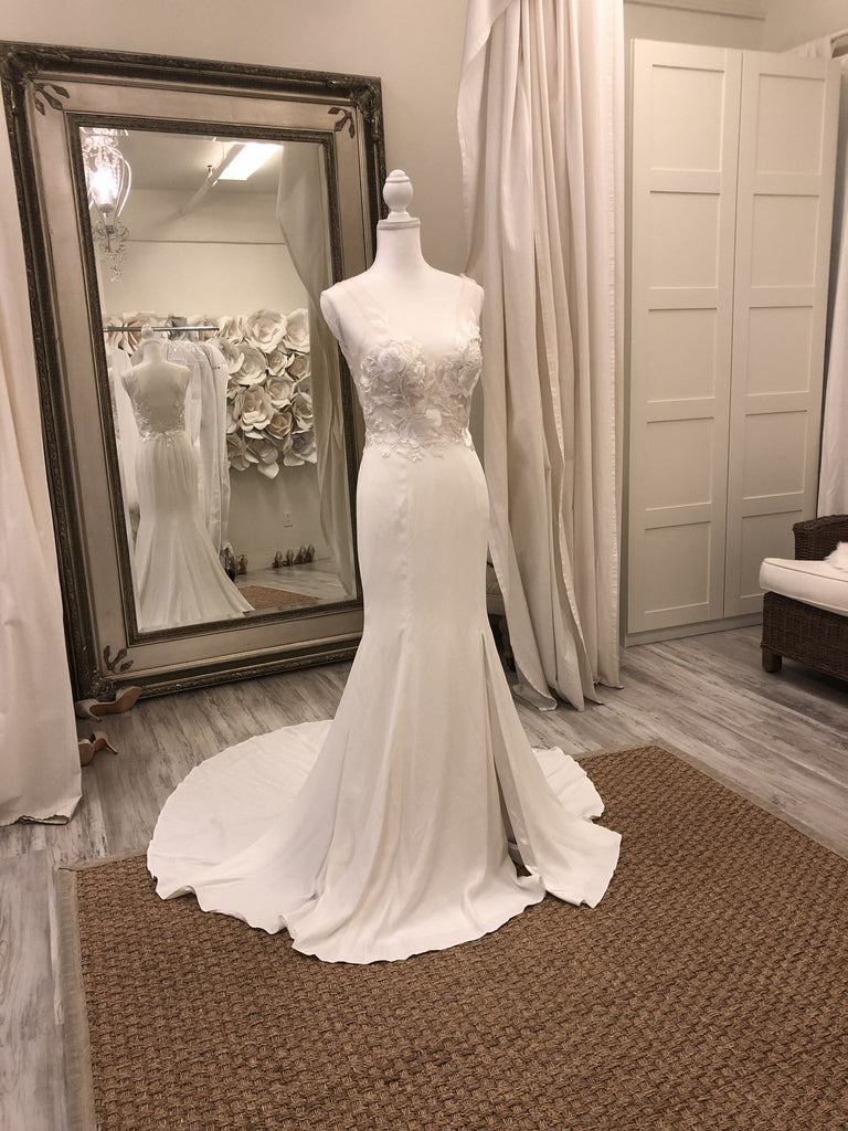 Wtoo Rylan Sleeveless 12701 – Nearly Newlywed